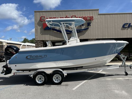 Robalo Boats for Sale | Captain’s Choice Marine