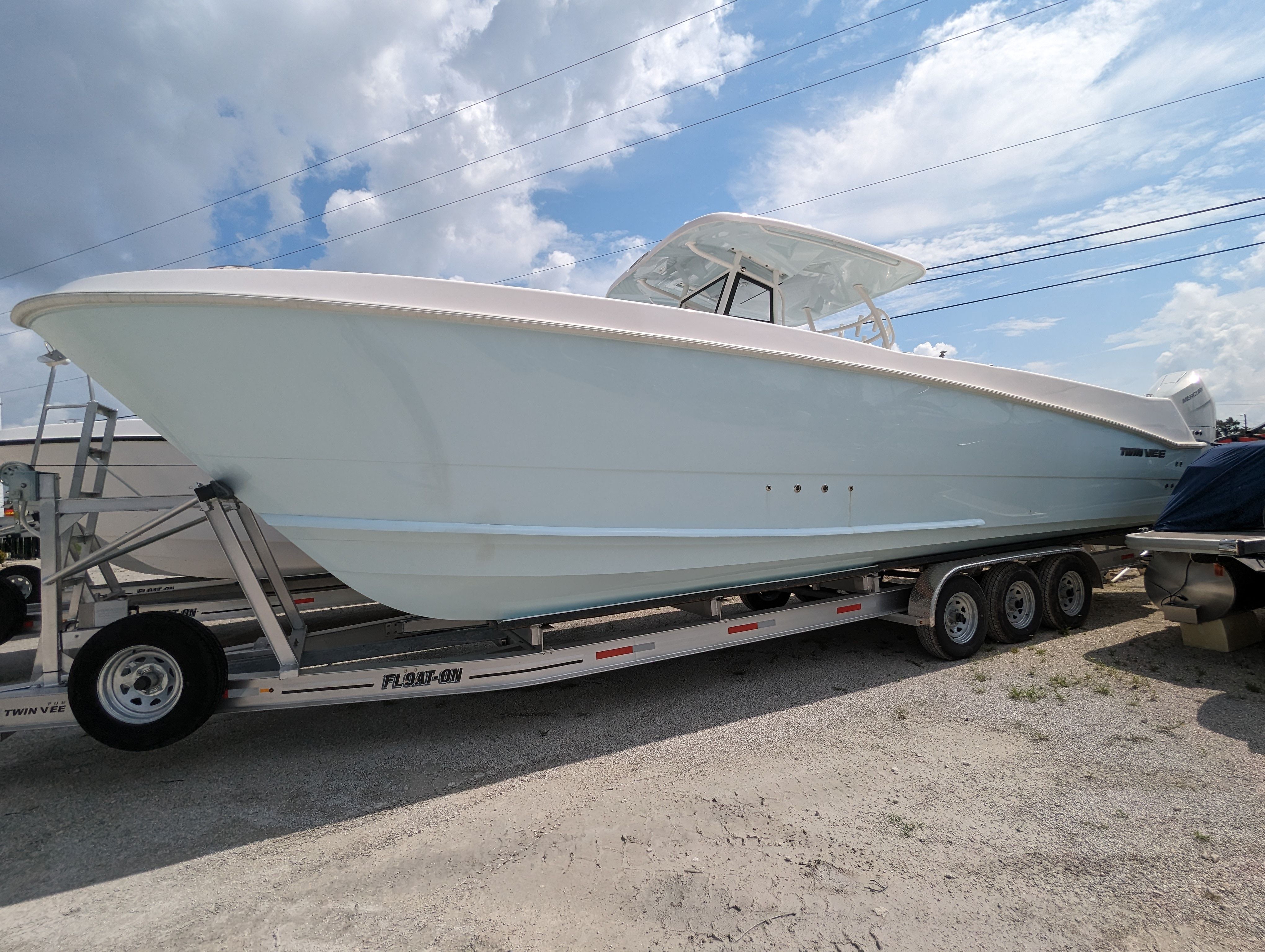 Twin-Vee Boats for Sale | Legendary Marine