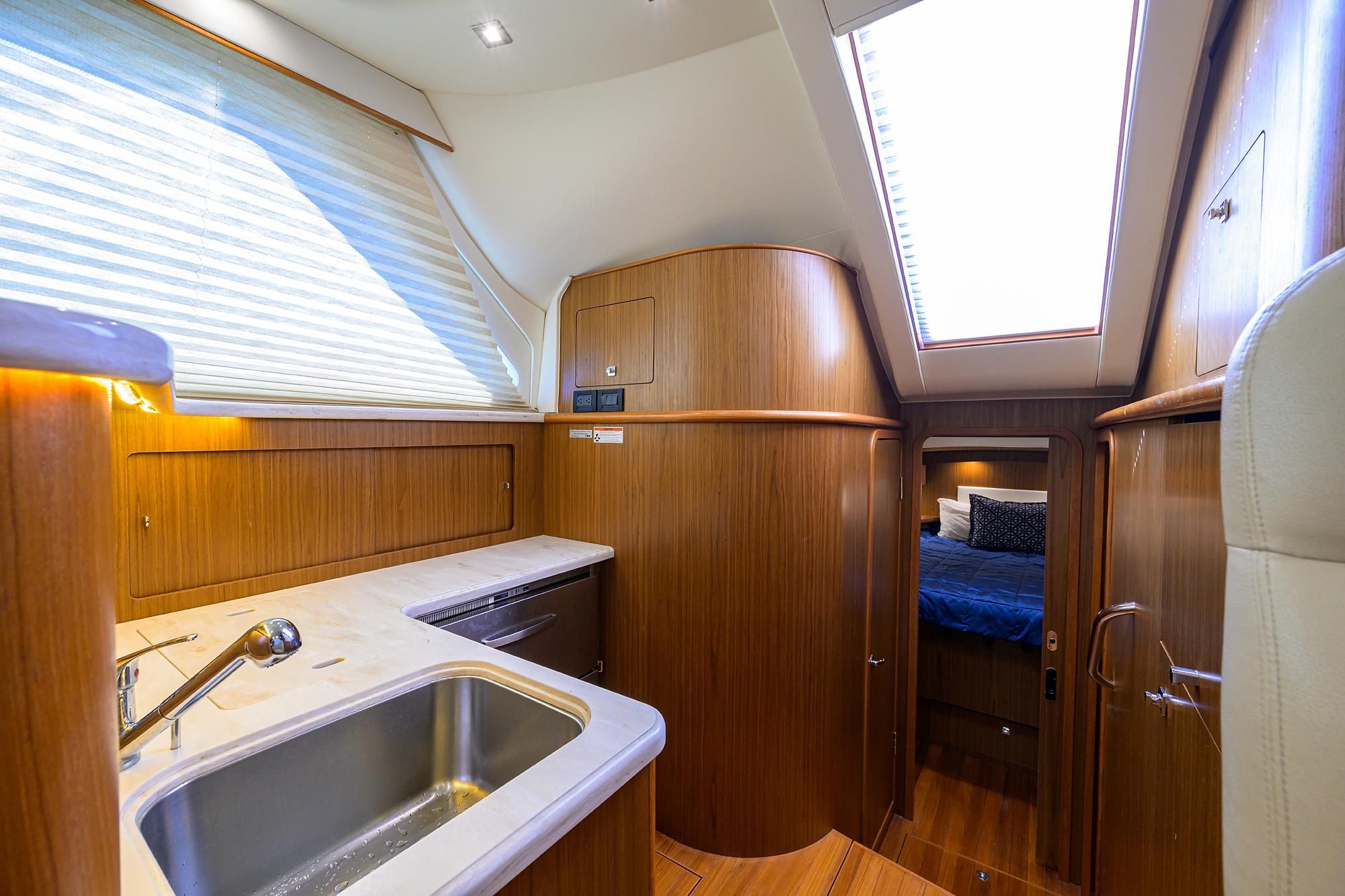 Used 2017 TIARA YACHTS 39 CONVERTIBLE | Ocean Blue Yacht Sales