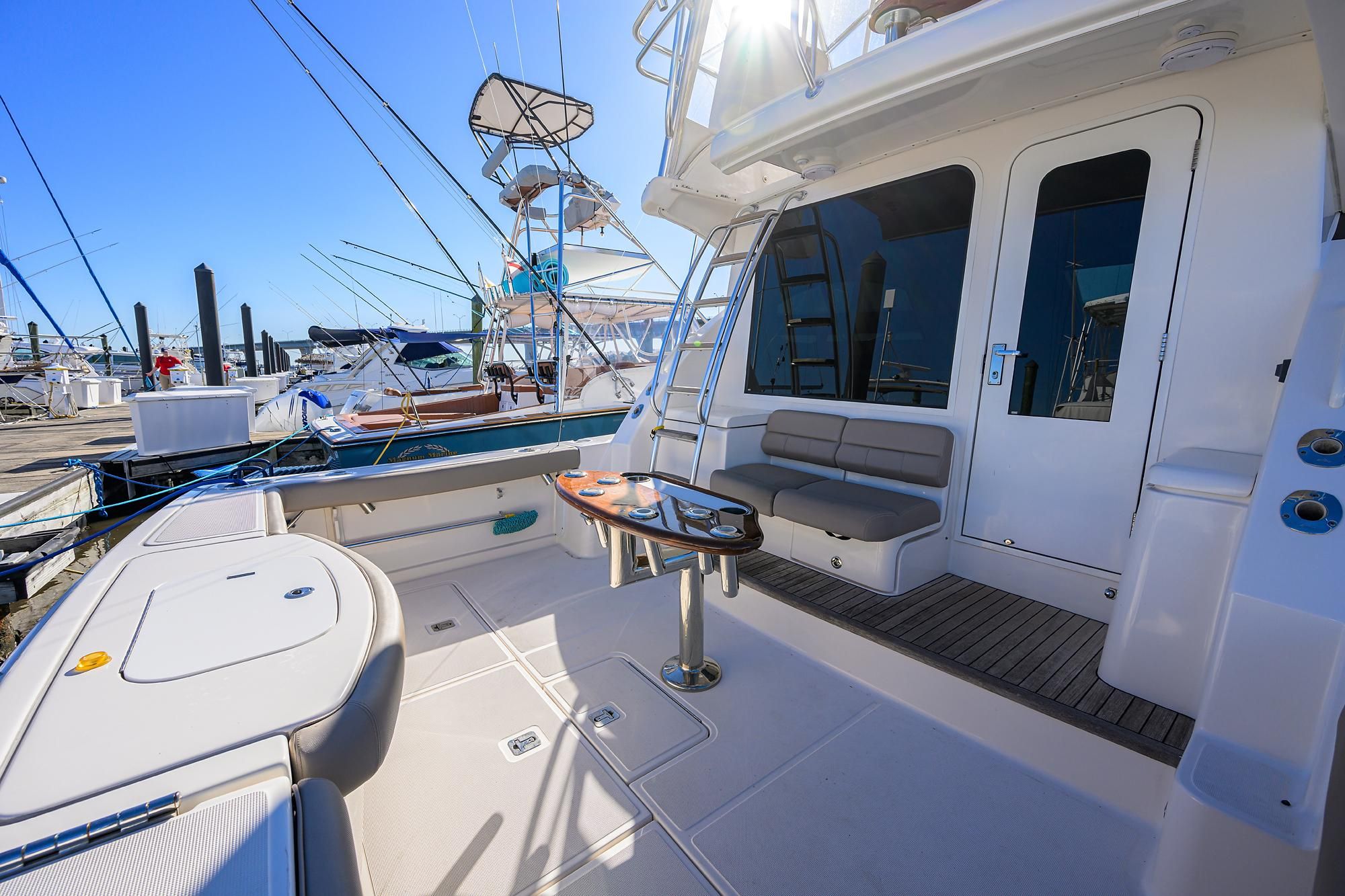 Used 2017 TIARA YACHTS 39 CONVERTIBLE | Ocean Blue Yacht Sales