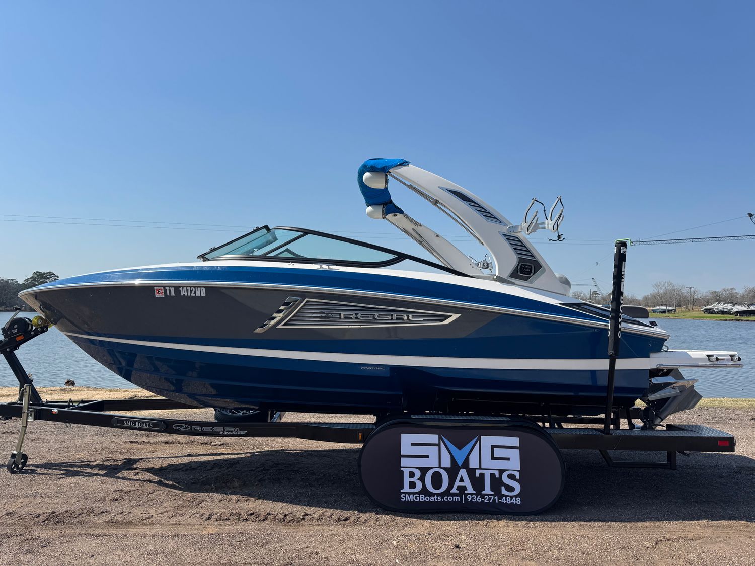 Used 2019 REGAL 2300 RX SURF in Conroe, TX | SMG Boats