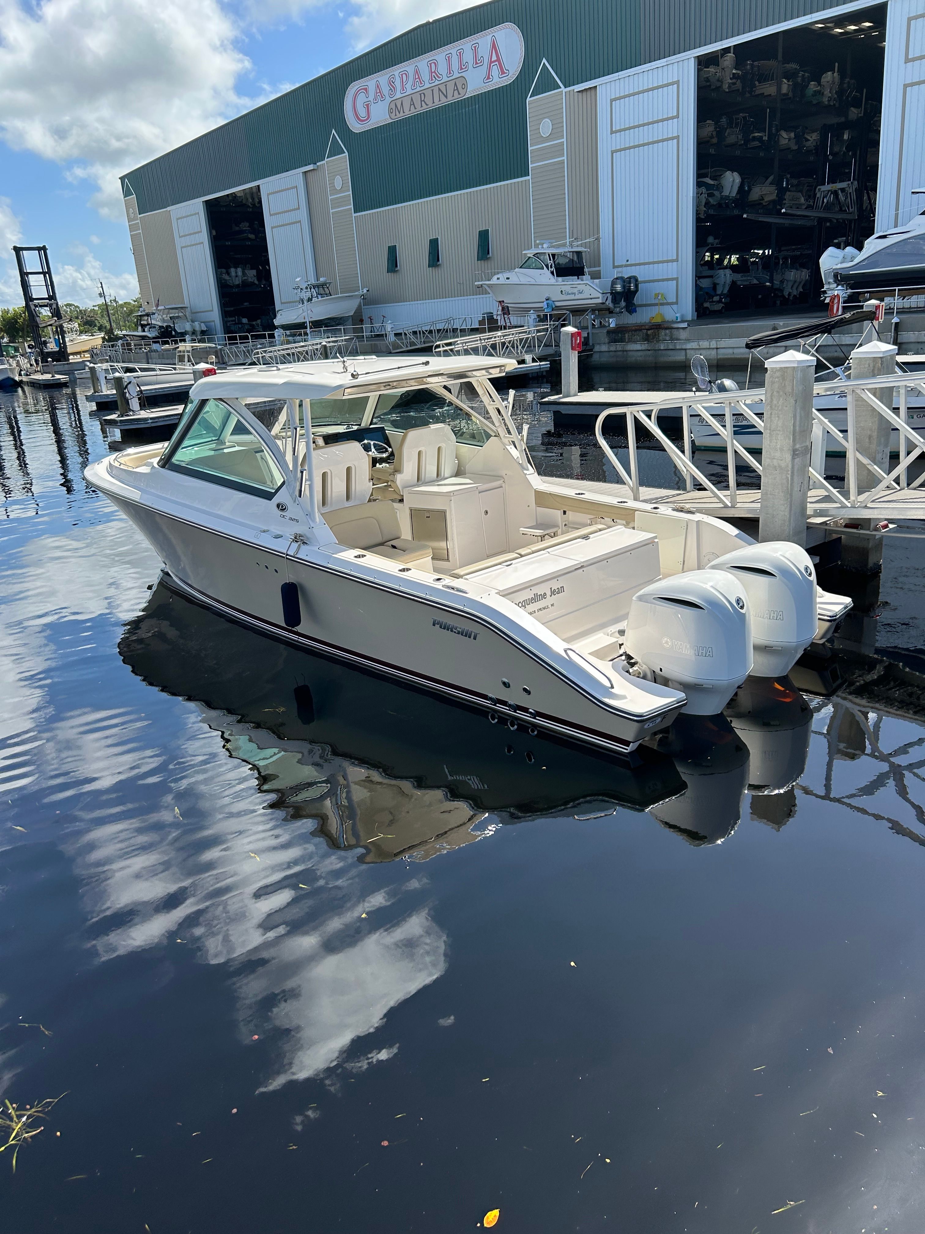 Used 2017 PURSUIT 325 DC | Walker's Marine